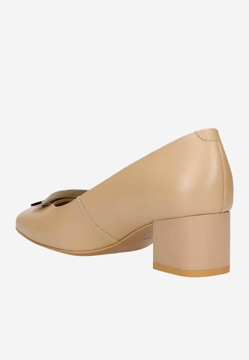 Wojas Beige Leather Heels with Golden Details | 3509754 – Luxahaus Beyond
