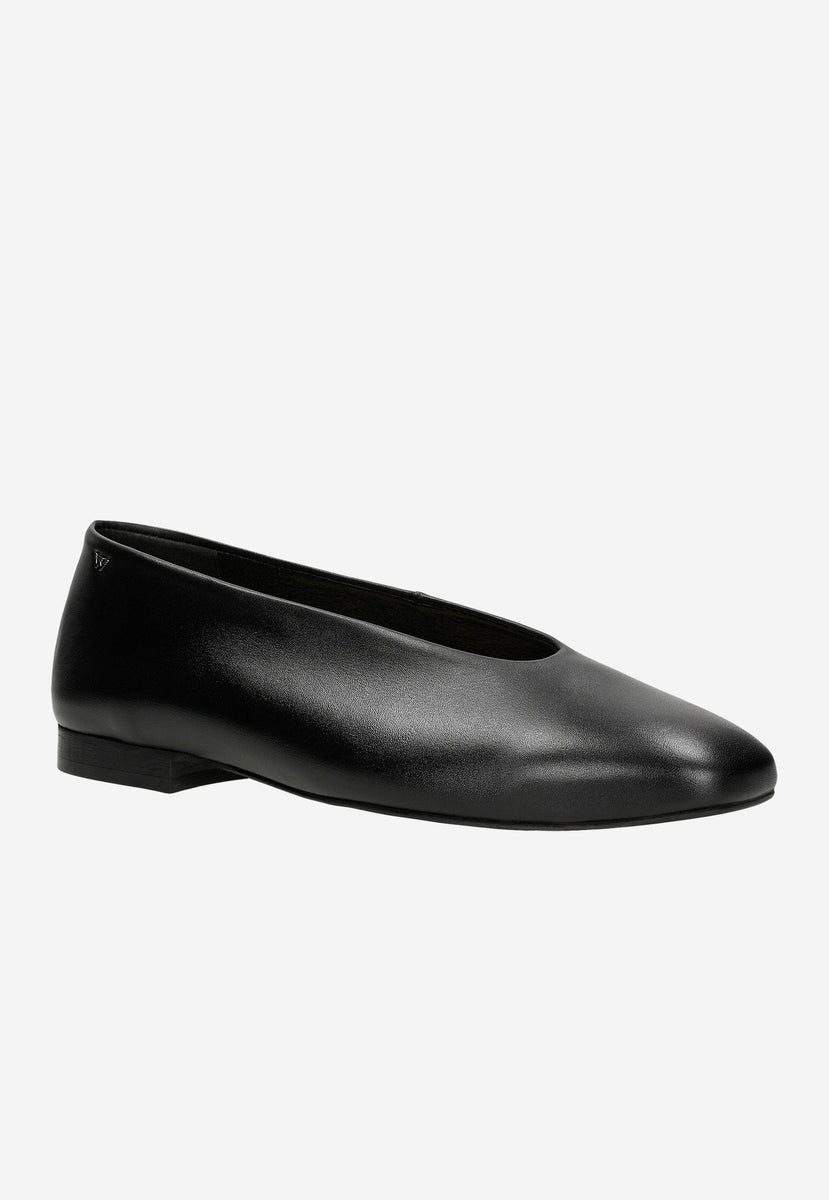 Wojas Black Leather Ballet Flats with Wojas Logo | 4403051 – Luxahaus ...